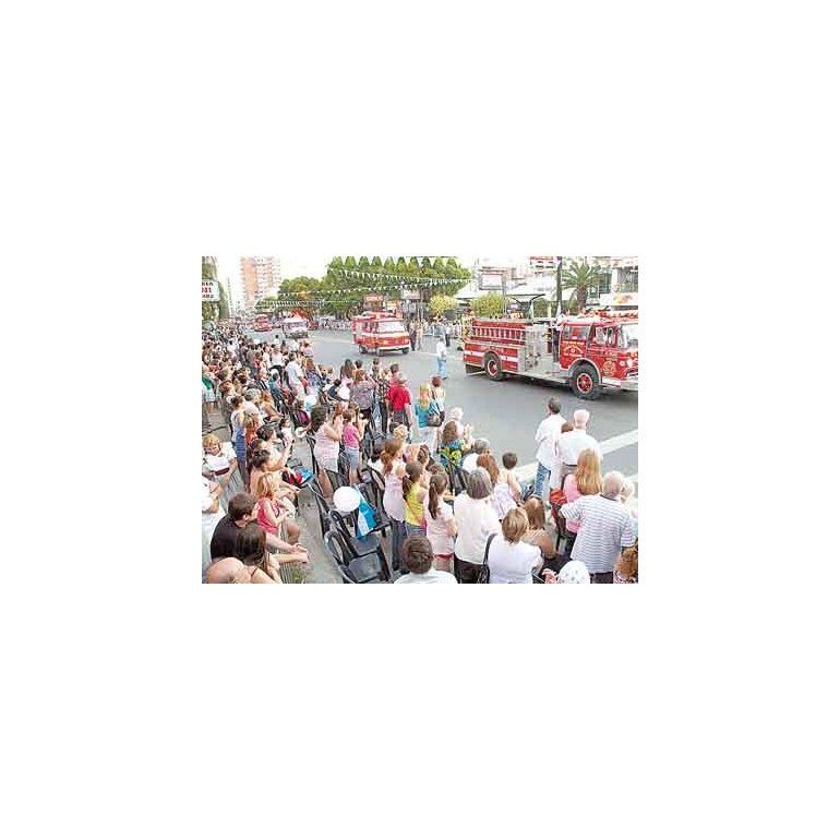 Festejo por los 75 años de los Bomberos Voluntarios