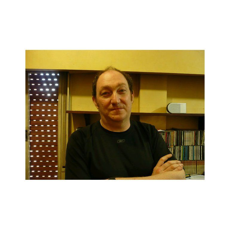 Adrián Stoppelman, un humorista de fierro