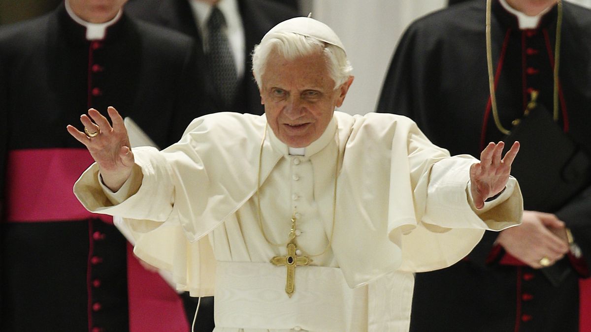El Papa compite con Justin Bieber en Twitter